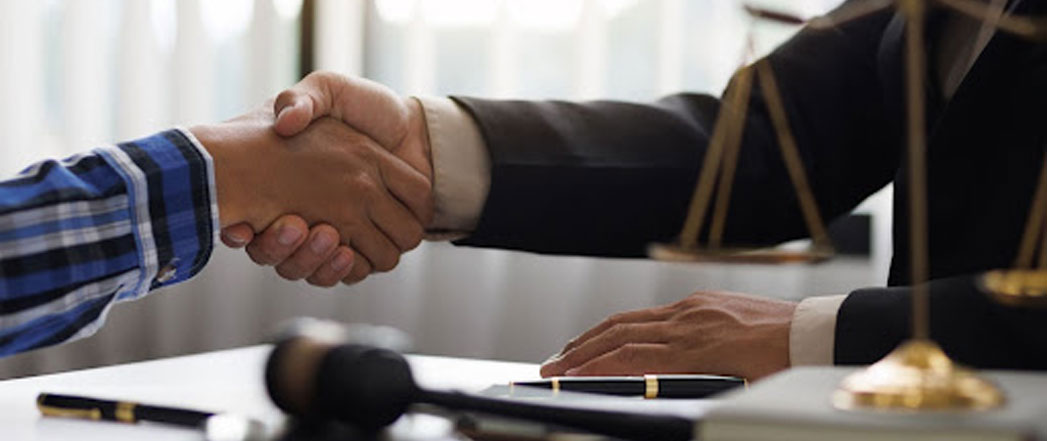 St. Louis Cargo Truck Accident Lawyer - Langdon & Emison